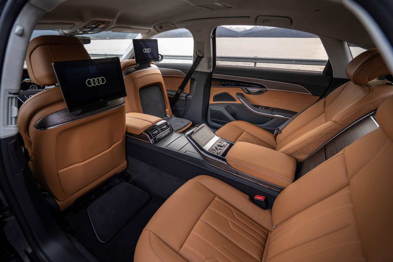 Audi A8 2019 Innenraum